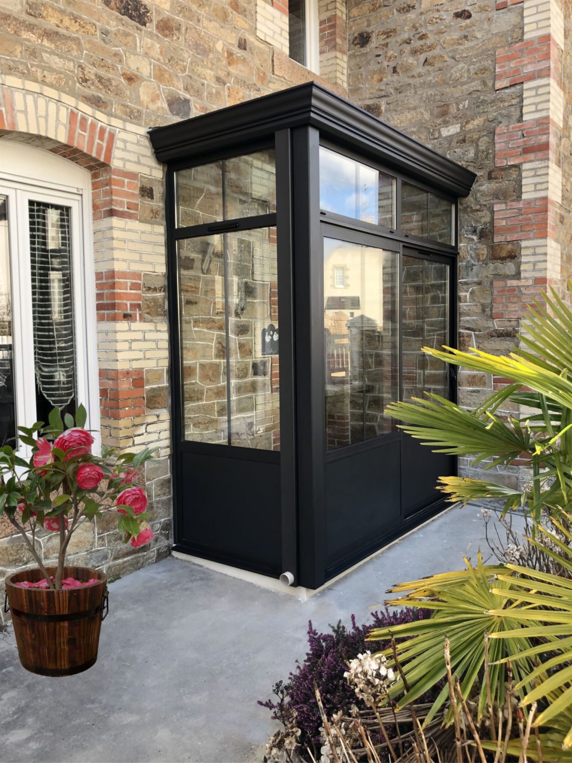 Fabrication et pose de sas d'entrée en aluminium en Bretagne